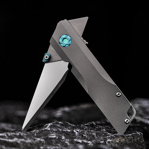 The Raven Titanium Utility Folding knife – Titaner